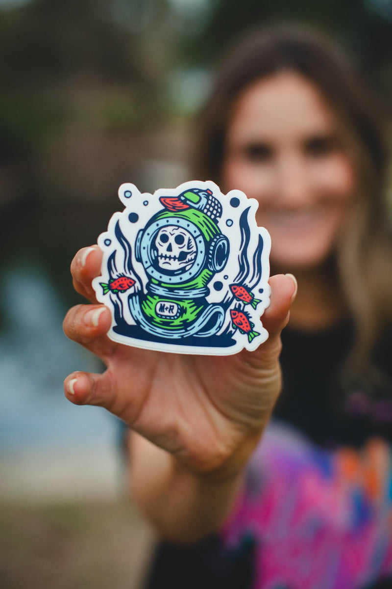 Scuba Skull Sticker – ManPlusRiver